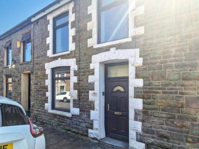 3 bedroom terraced house to rent