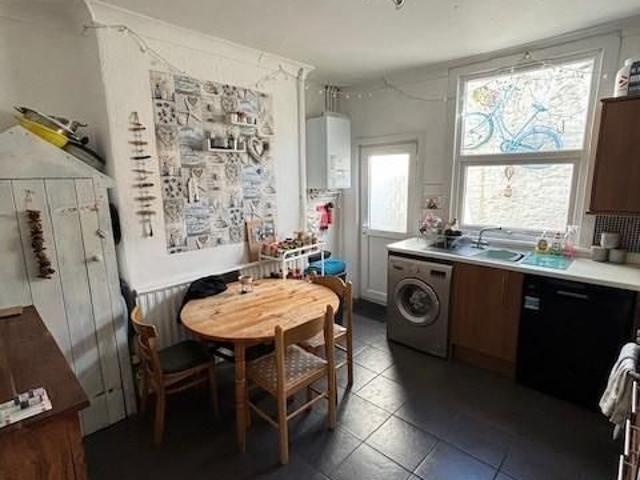 3 bedroom terraced house to rent