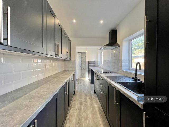 3 bedroom terraced house to rent