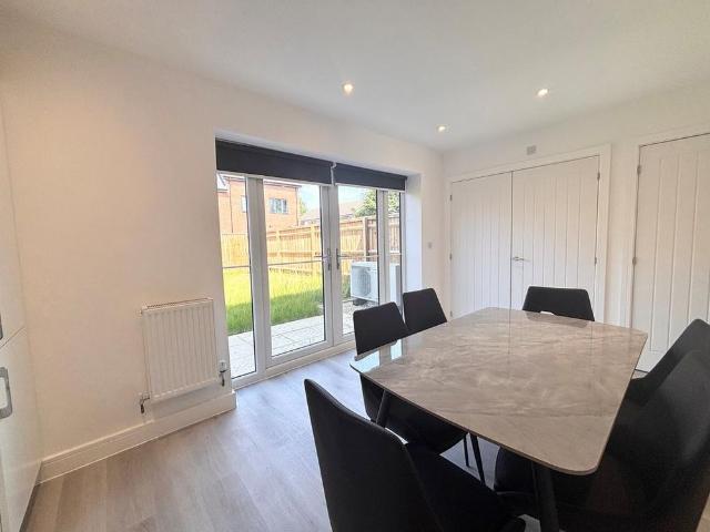 3 bedroom terraced house to rent