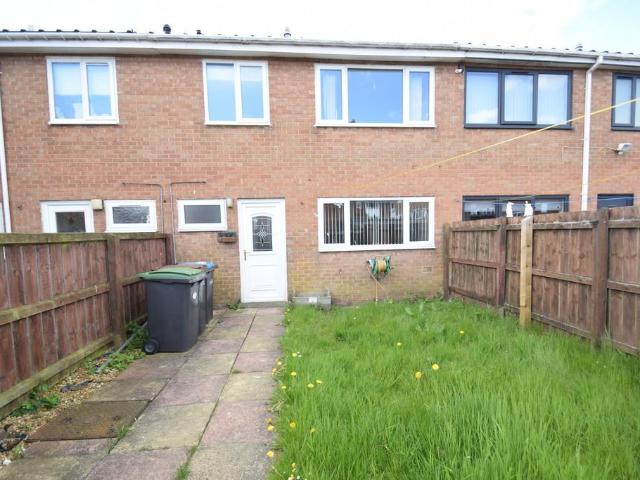 3 bedroom terraced house to rent