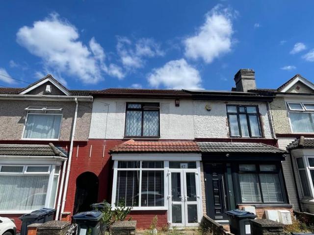 3 bedroom terraced house to rent