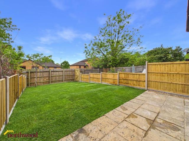 3 bedroom terraced house to rent