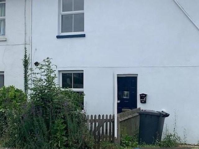 3 bedroom terraced house to rent