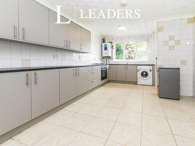 3 bedroom terraced house to rent