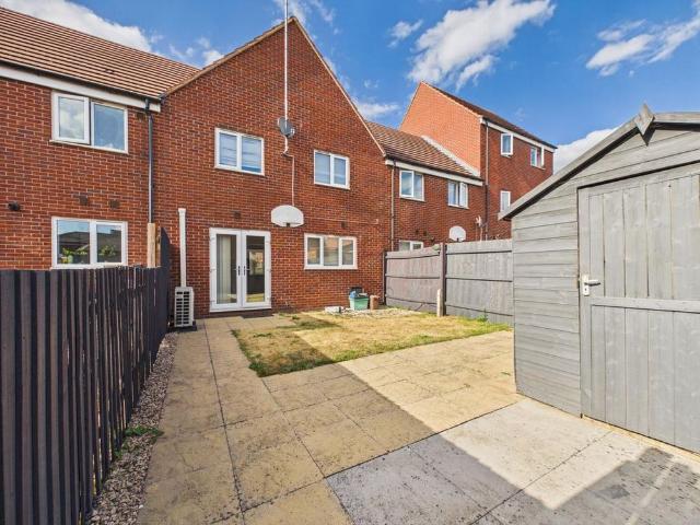3 bedroom terraced house to rent
