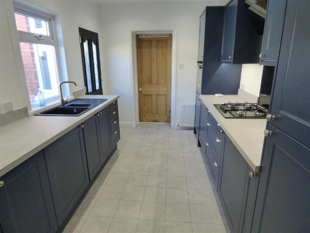 3 bedroom terraced house to rent