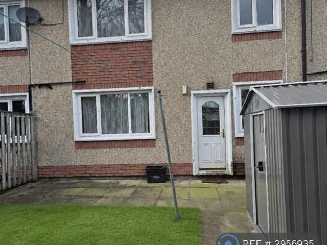 3 bedroom terraced house to rent