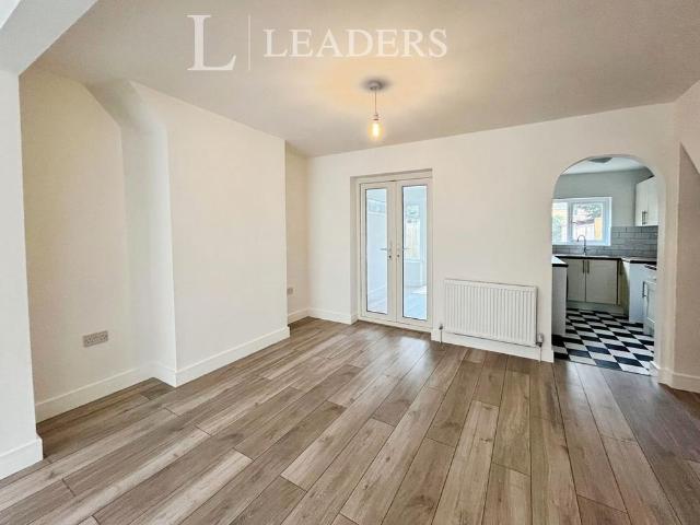 3 bedroom terraced house to rent