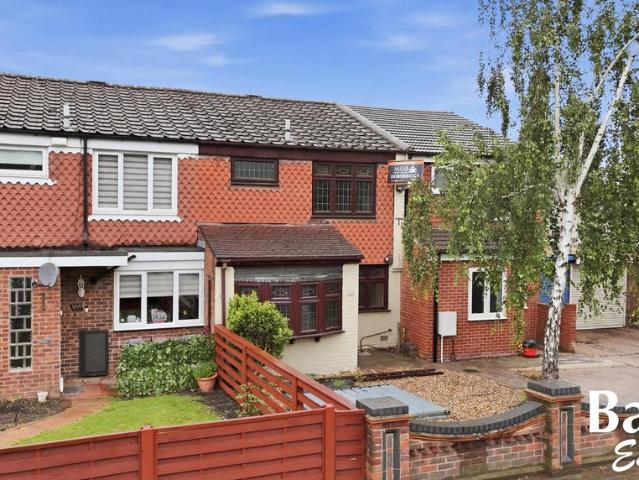 3 bedroom terraced house to rent