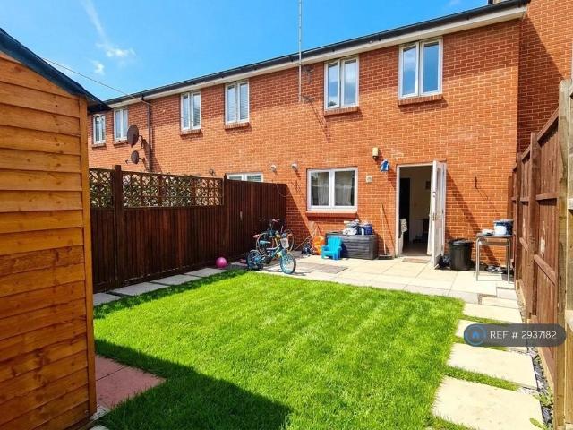 3 bedroom terraced house to rent