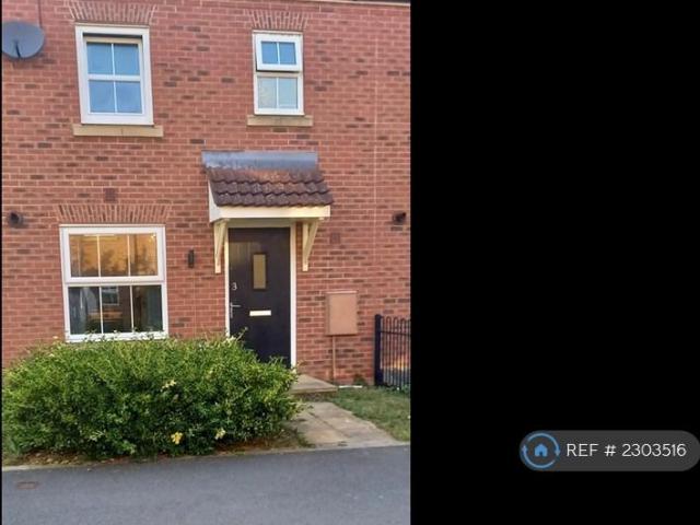 3 bedroom terraced house to rent