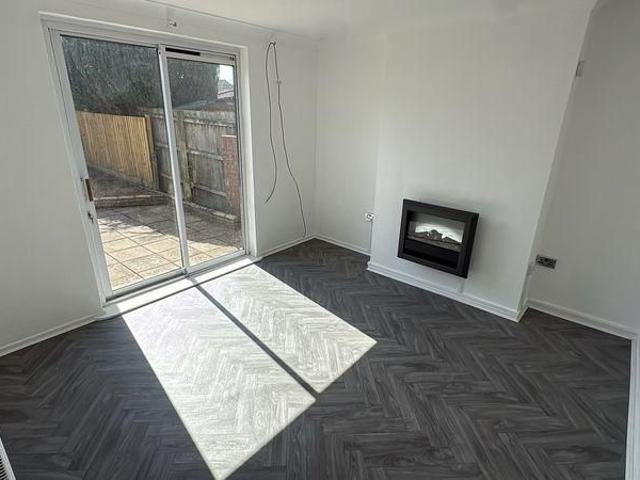 3 bedroom terraced house to rent