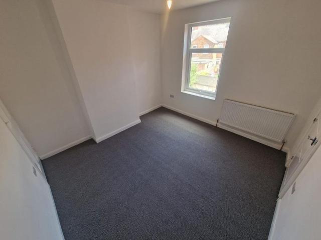 3 bedroom terraced house to rent