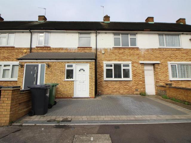 3 bedroom terraced house to rent