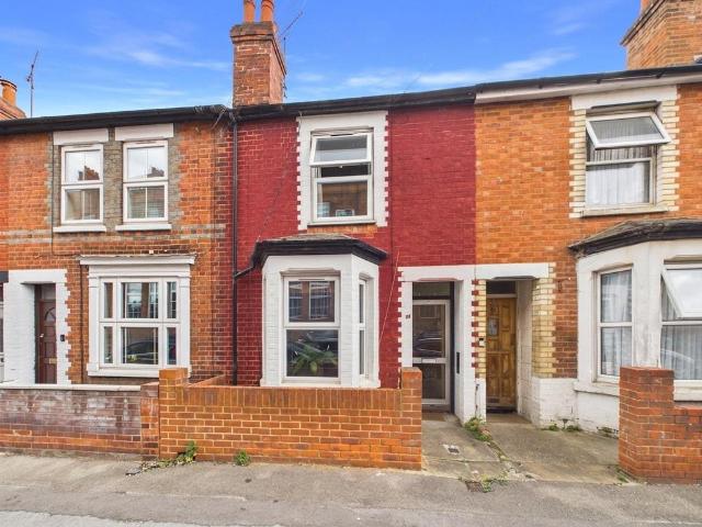 3 bedroom terraced house to rent