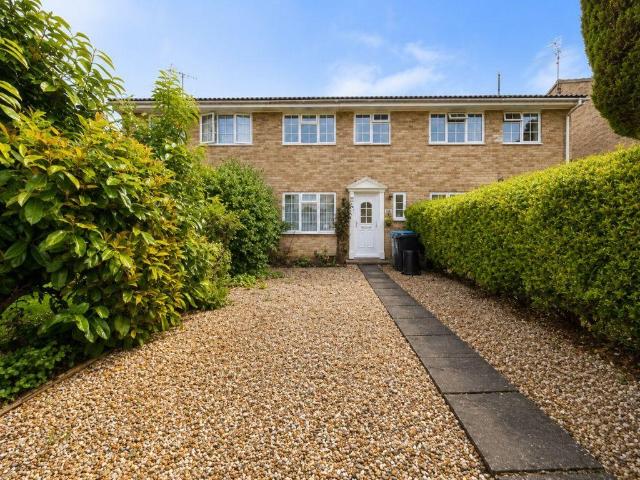 3 bedroom terraced house to rent