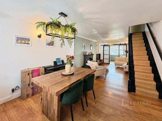 3 bedroom terraced house to rent