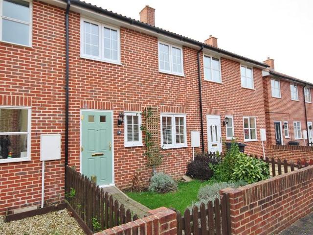 3 bedroom terraced house to rent