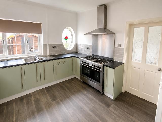 3 bedroom terraced house to rent