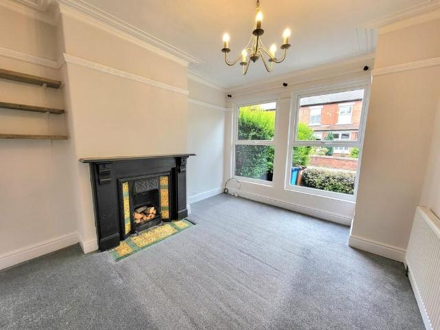 3 bedroom terraced house to rent