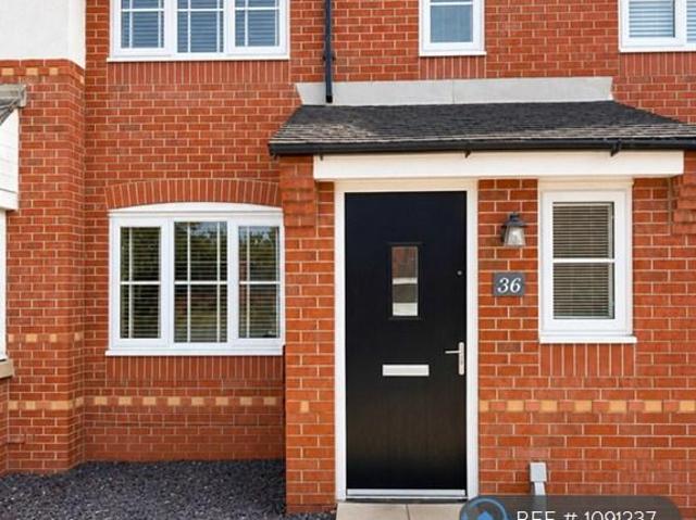 3 bedroom terraced house to rent