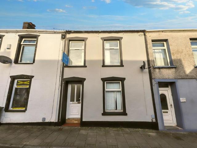 3 bedroom terraced house to rent