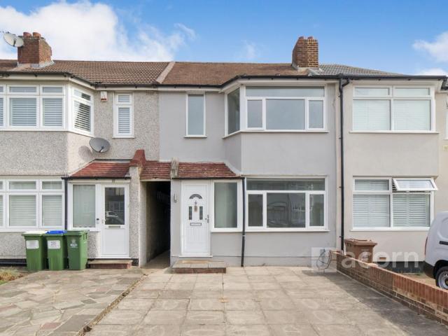 3 bedroom terraced house to rent