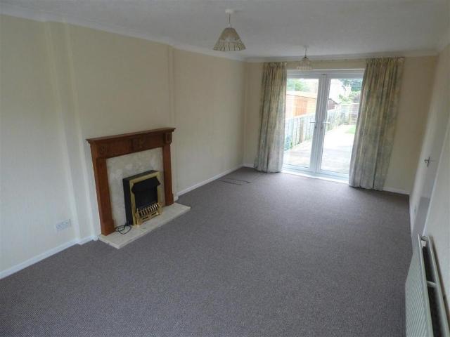3 bedroom terraced house to rent