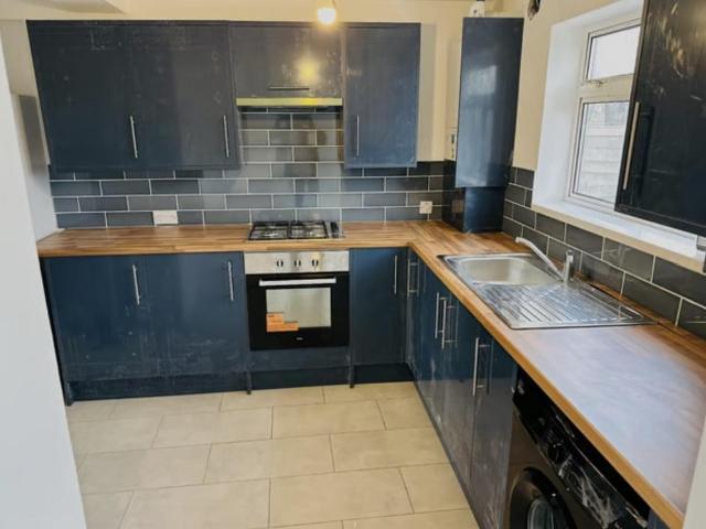 3 bedroom terraced house to rent