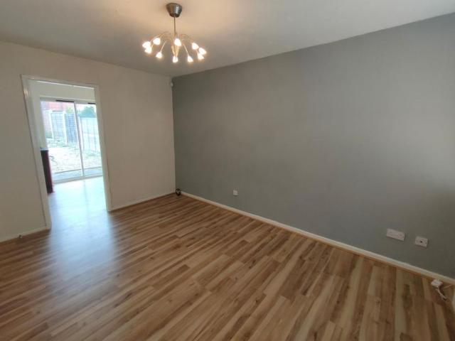3 bedroom terraced house to rent