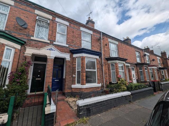 3 bedroom terraced house to rent