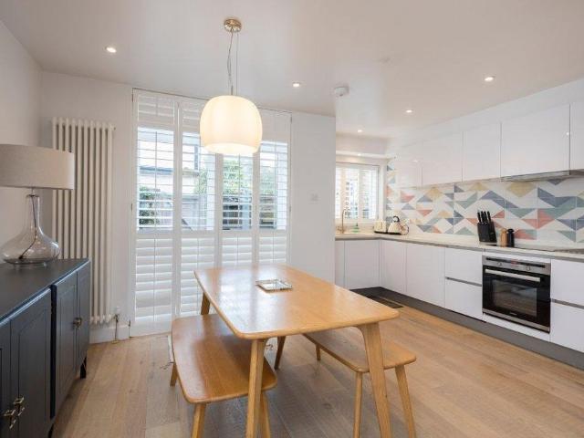 3 bedroom terraced house to rent
