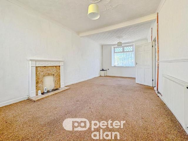 3 bedroom terraced house to rent