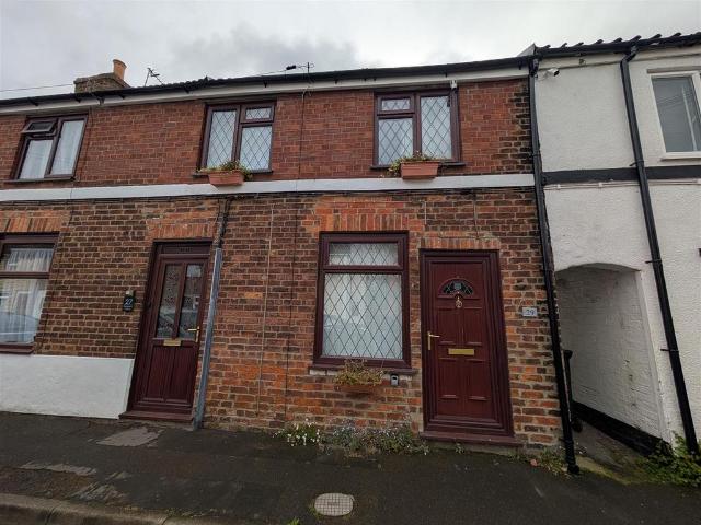 3 bedroom terraced house to rent