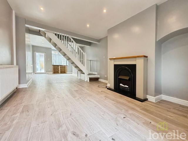 3 bedroom terraced house to rent