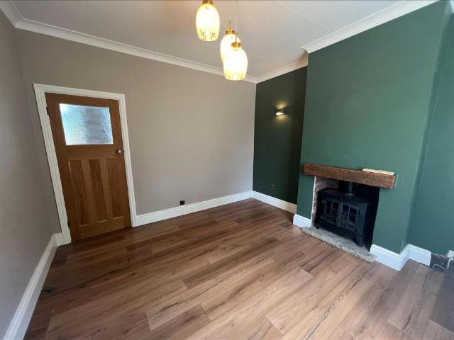3 bedroom terraced house to rent