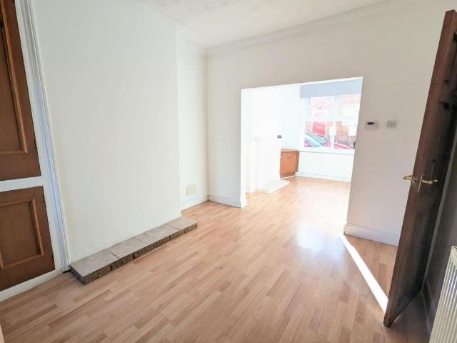 3 bedroom terraced house to rent