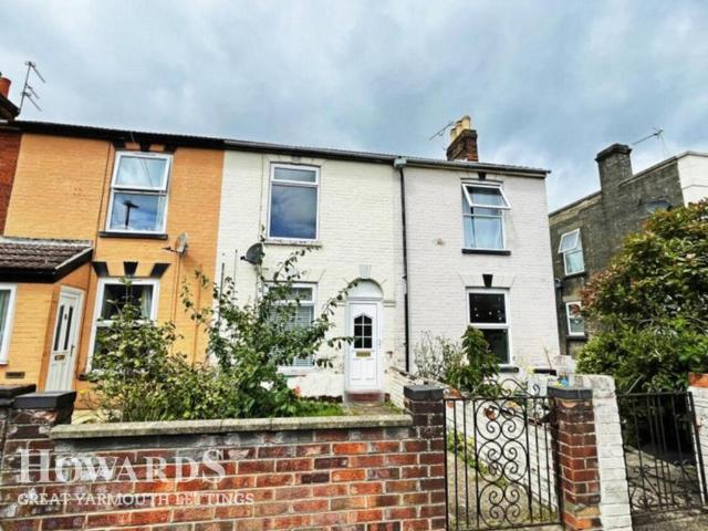 3 bedroom terraced house to rent