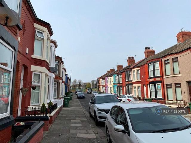 3 bedroom terraced house to rent