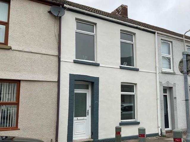 3 bedroom terraced house to rent