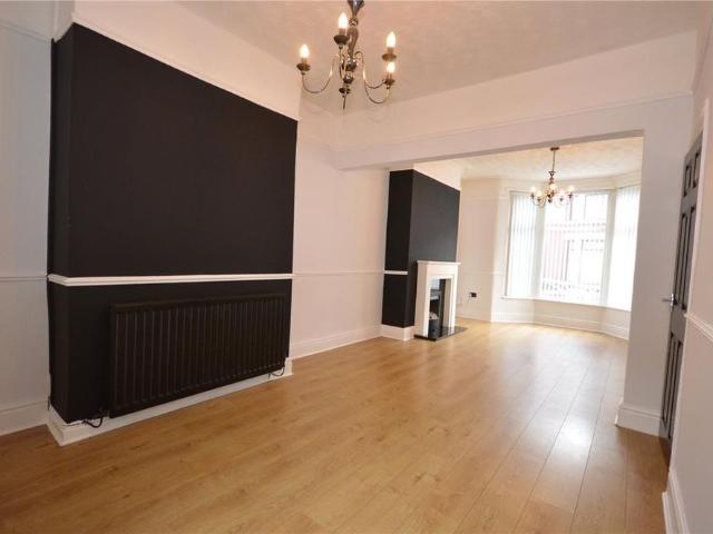 3 bedroom terraced house to rent