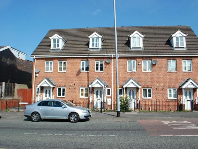 3 bedroom terraced house to rent