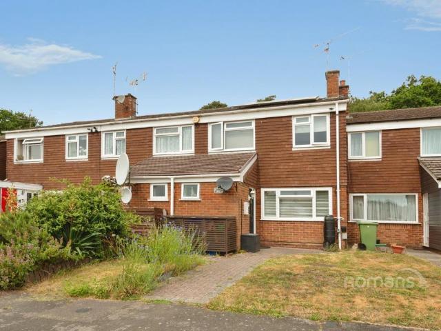 3 bedroom terraced house to rent