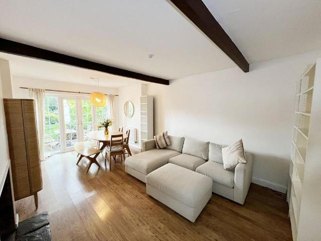 3 bedroom terraced house to rent