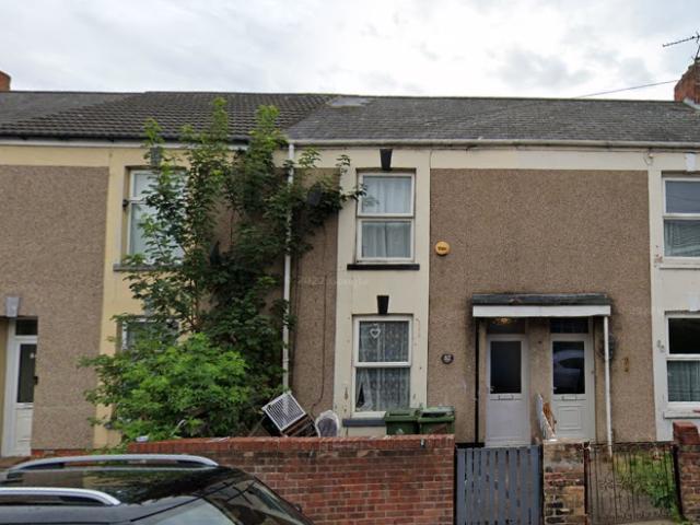 3 bedroom terraced house to rent