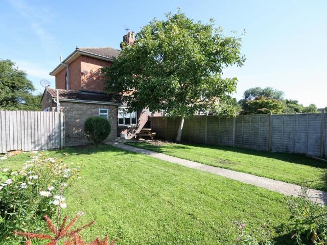 3 bedroom terraced house to rent