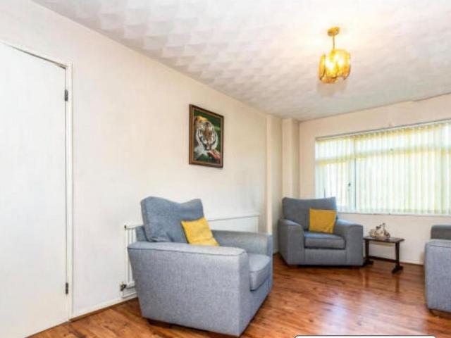 3 bedroom terraced house to rent