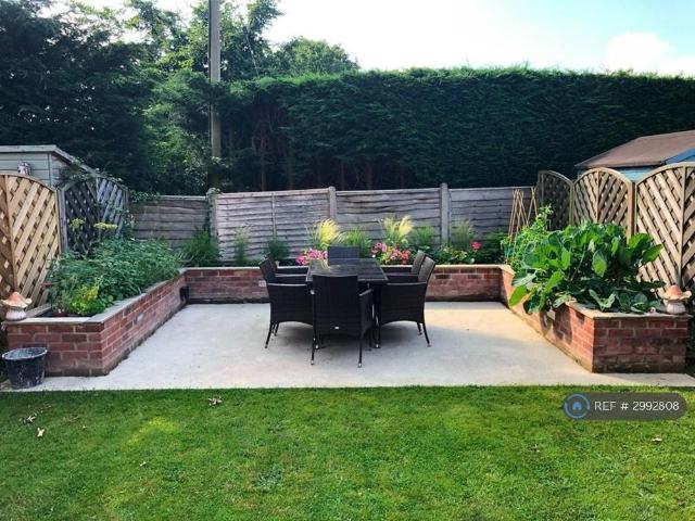 3 bedroom terraced house to rent
