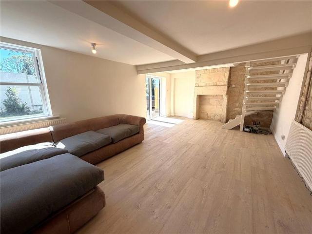 3 bedroom terraced house to rent